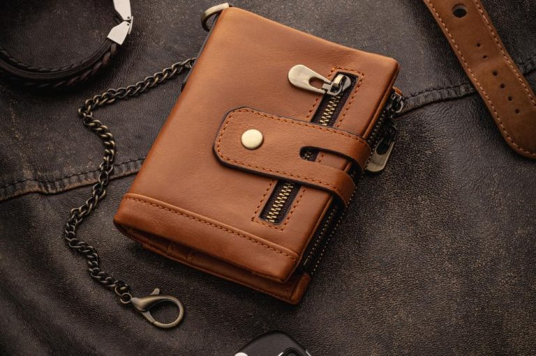 Classic cars, jewellery and handbags – How high luxury is accounted for ...